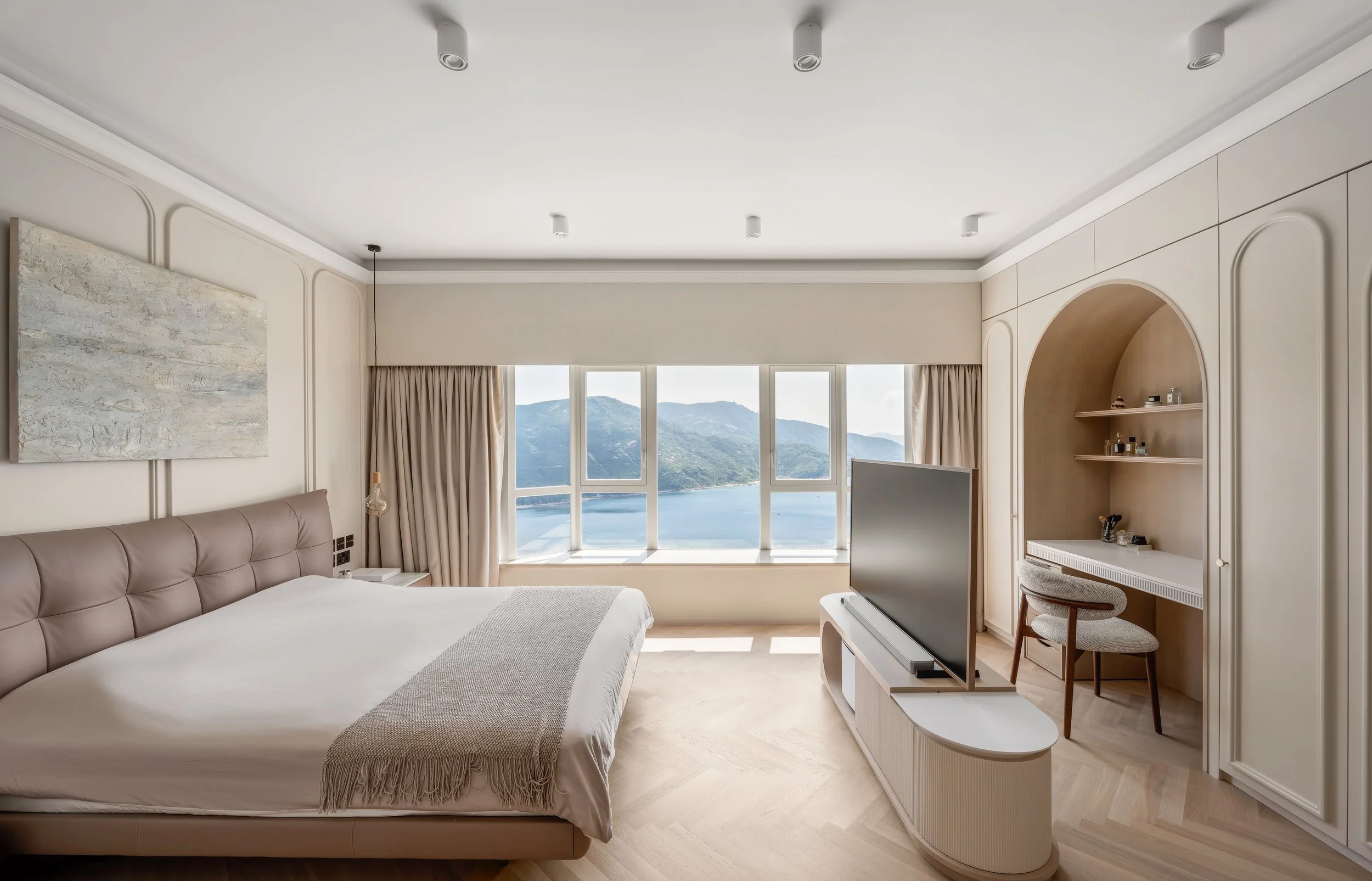 Transforming Your Bedroom into a Sleep Haven: An Interior Design ...