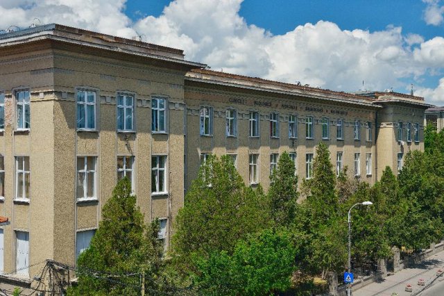 Etudier la medecine en Roumanie L’Université de Médecine et Pharmacie ...