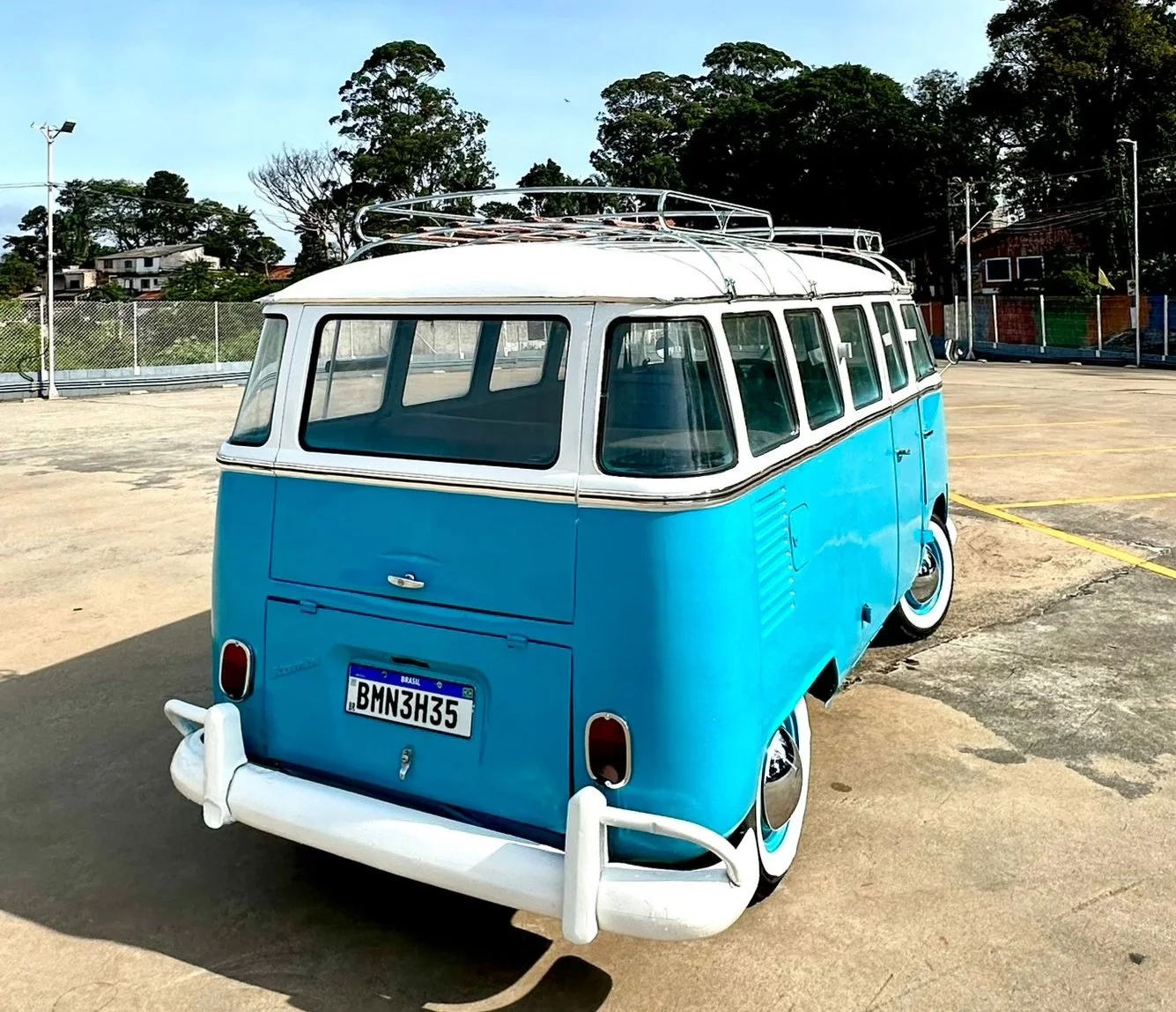 VW T1 splitwindow bus 1972 — Brazilian Classic Cars