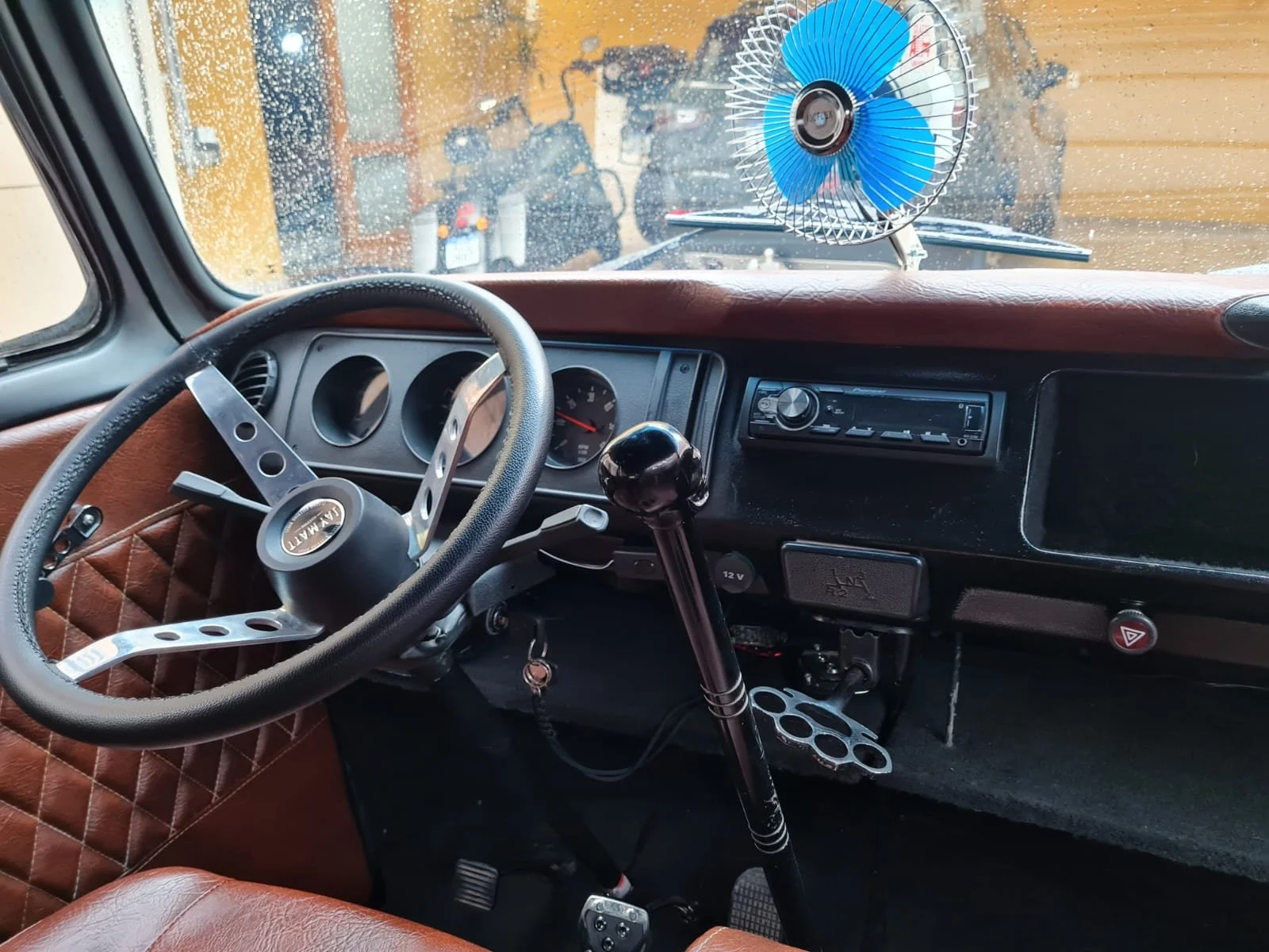 Stunning Black VW Baywindow Bus – 1600cc Twin Carb, Leather Interior ...