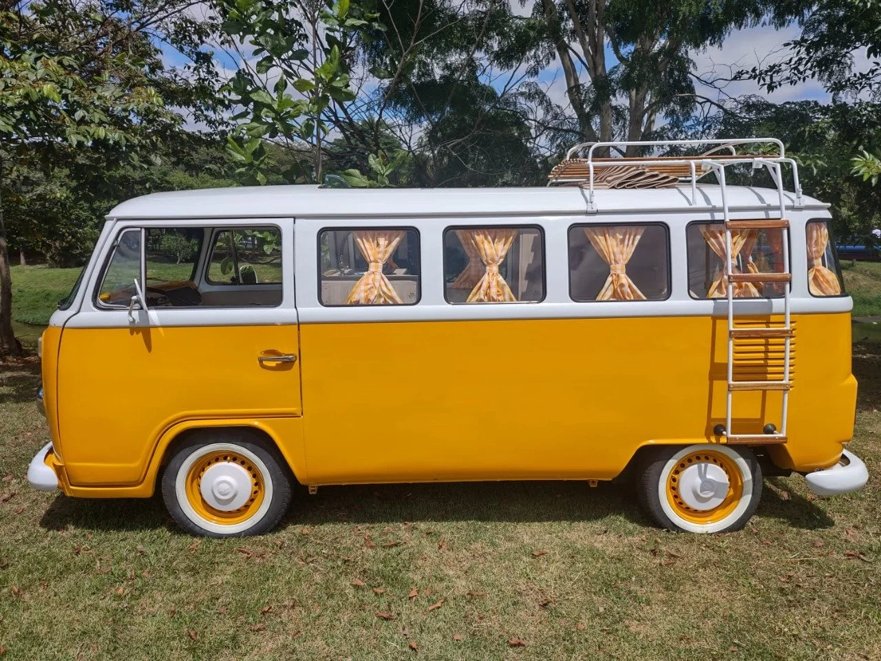 T2 baywindow camper van 1996 — Brazilian Classic Cars