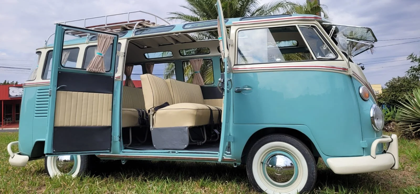VW T1 split window bus samba replica 1971 — Brazilian Classic Cars