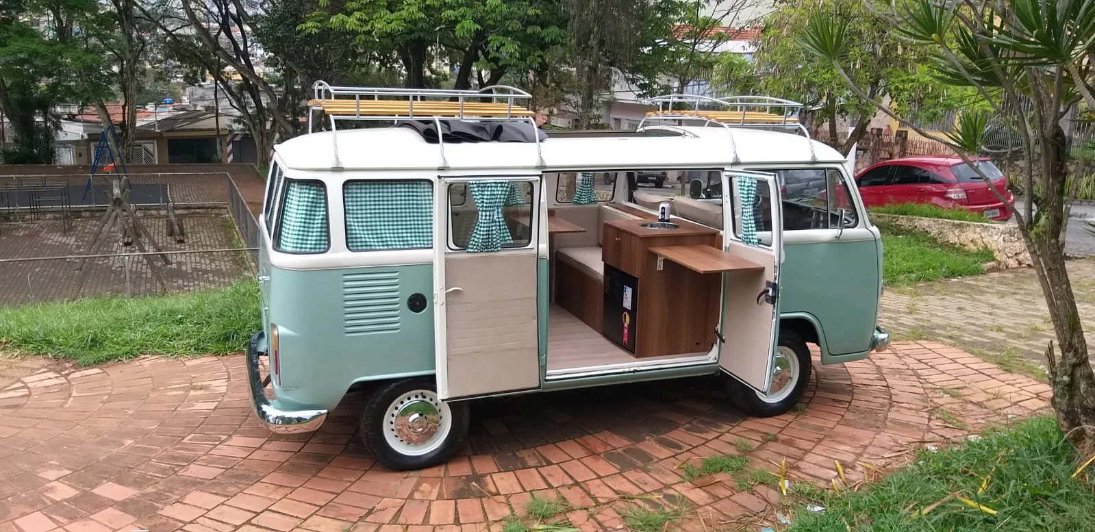 VW T2 baywindow bus camper van 1988 — Brazilian Classic Cars