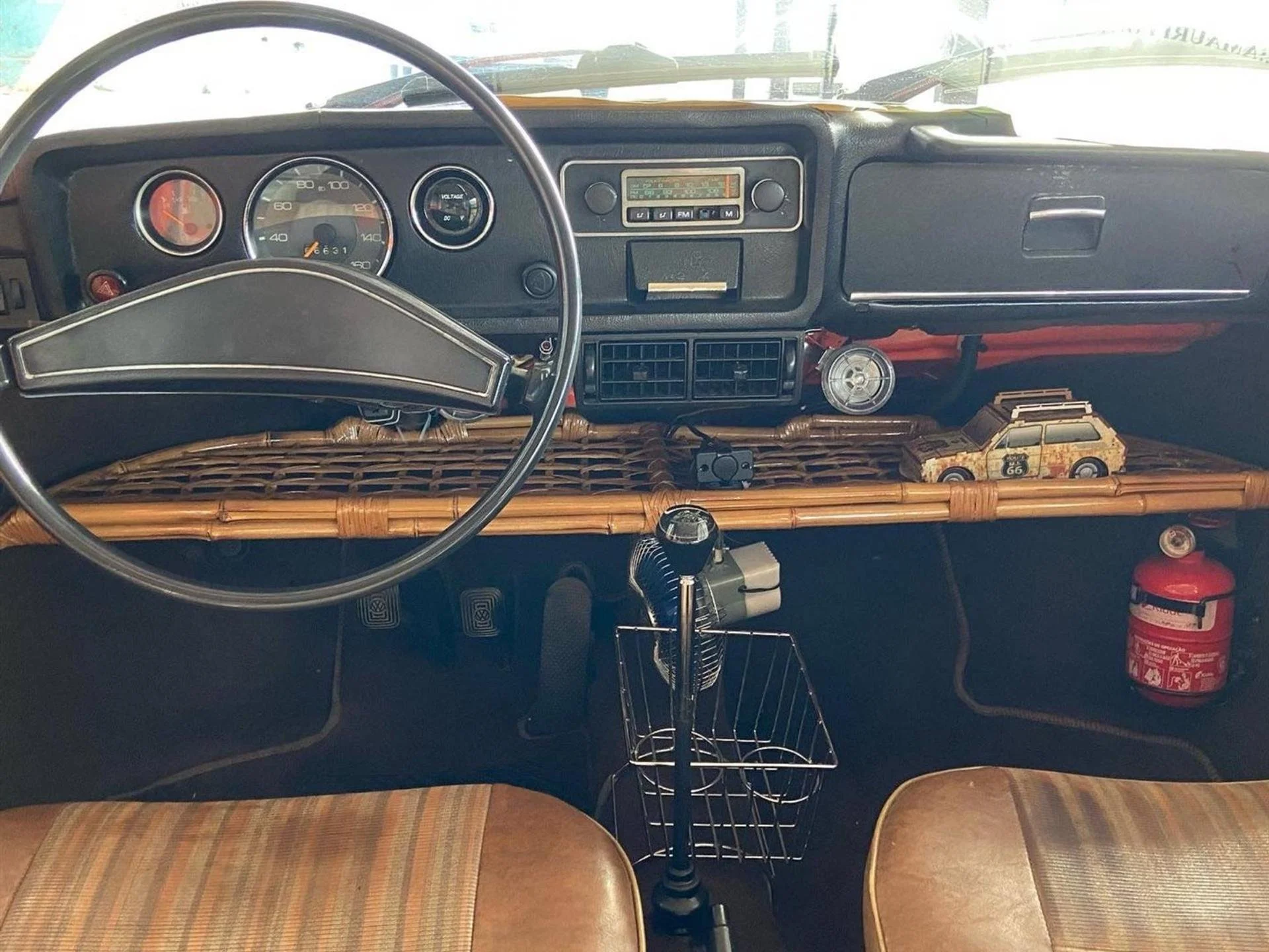 VW Variant 1975 — Brazilian Classic Cars
