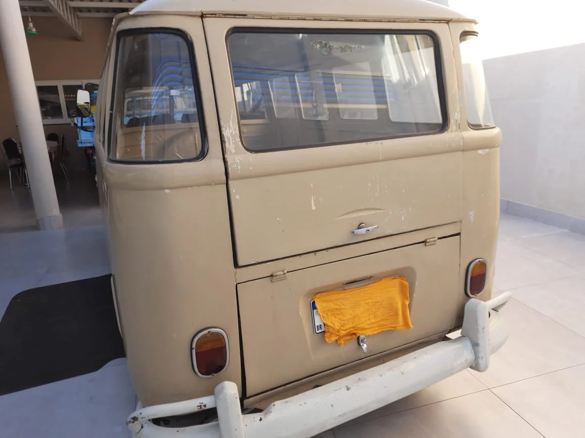 VW T1 split window bus 1973 — Brazilian Classic Cars