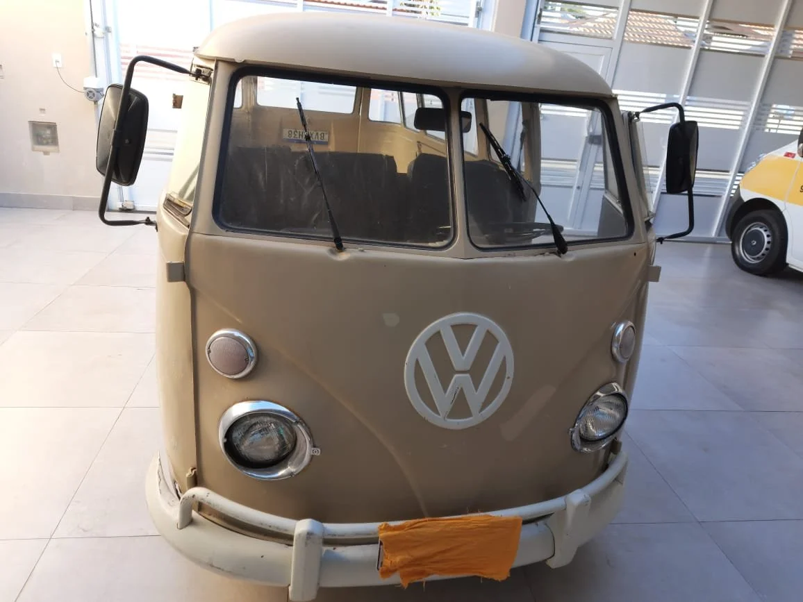 VW T1 split window bus 1973 — Brazilian Classic Cars