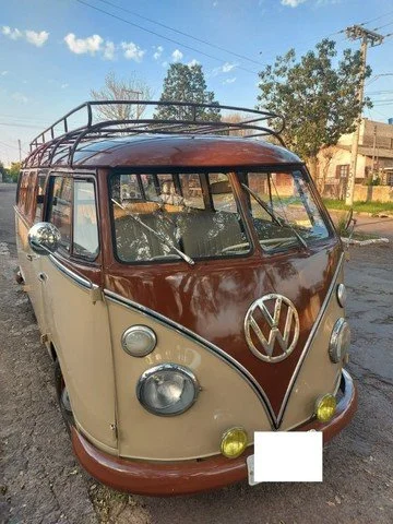 VW T1 split window bus 1975 — Brazilian Classic Cars