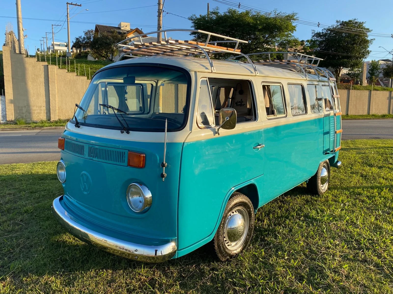 VW T2 baywindow bus camper van 1990 — Brazilian Classic Cars
