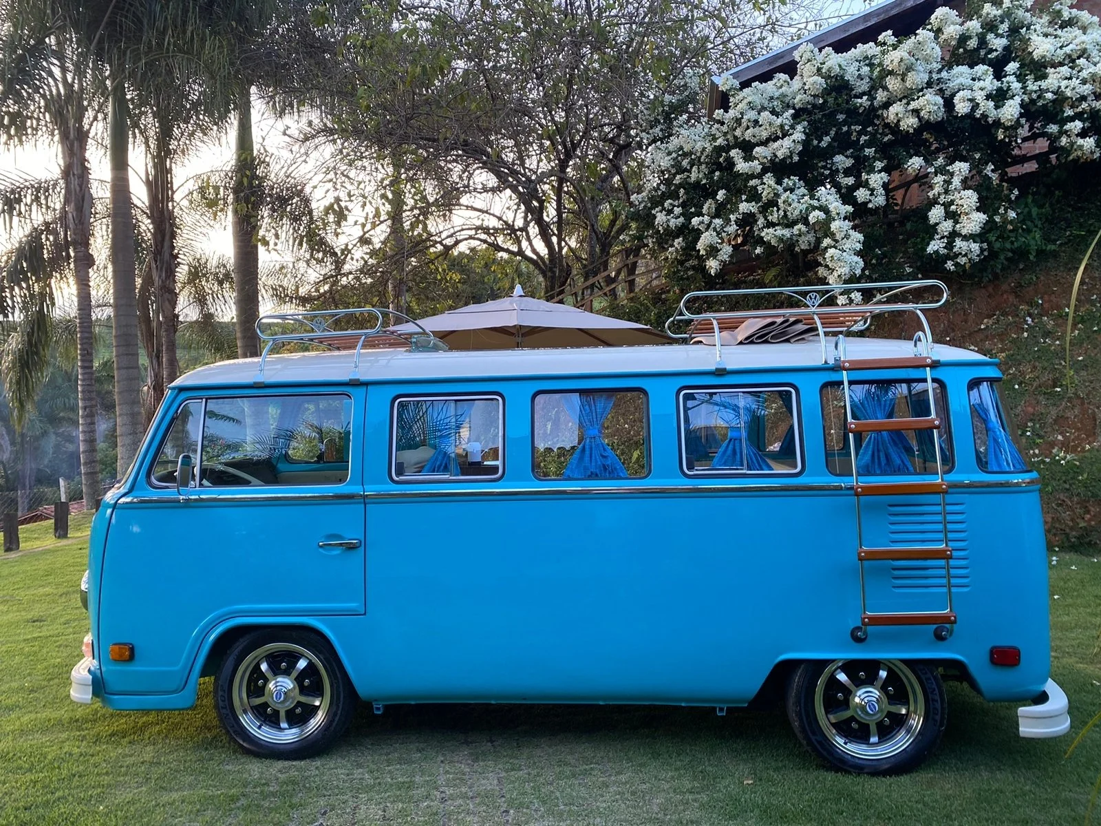 VW T2 baywindow bus camper van 1997 — Brazilian Classic Cars