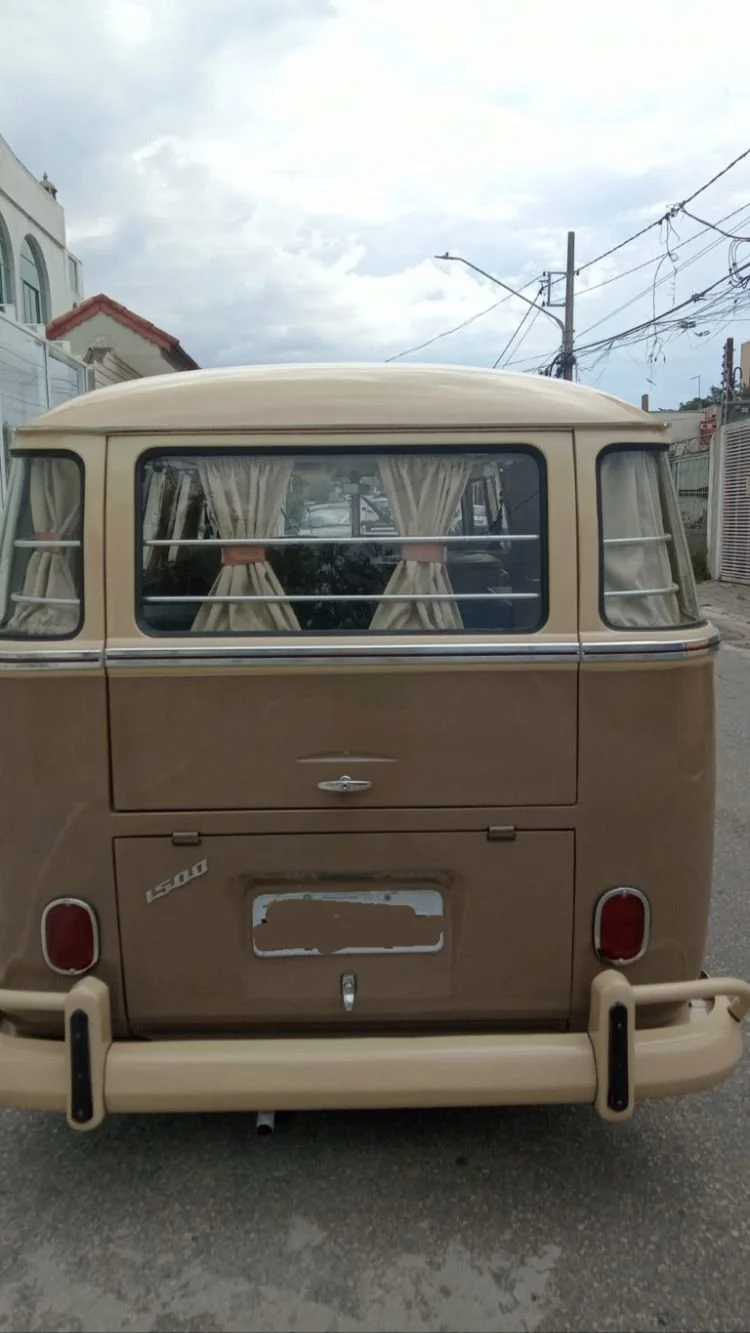 VW T1 split window bus camper van 1975 — Brazilian Classic Cars
