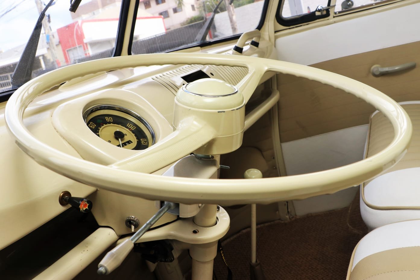 VW T1 splitwindow bus 1969 — Brazilian Classic Cars