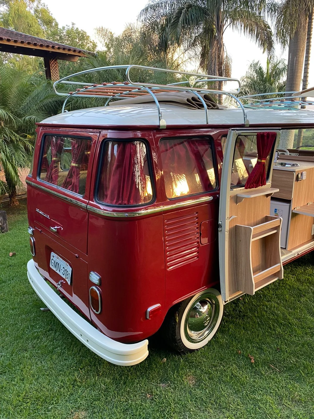 VW T2 baywindow bus camper van 1979 — Brazilian Classic Cars