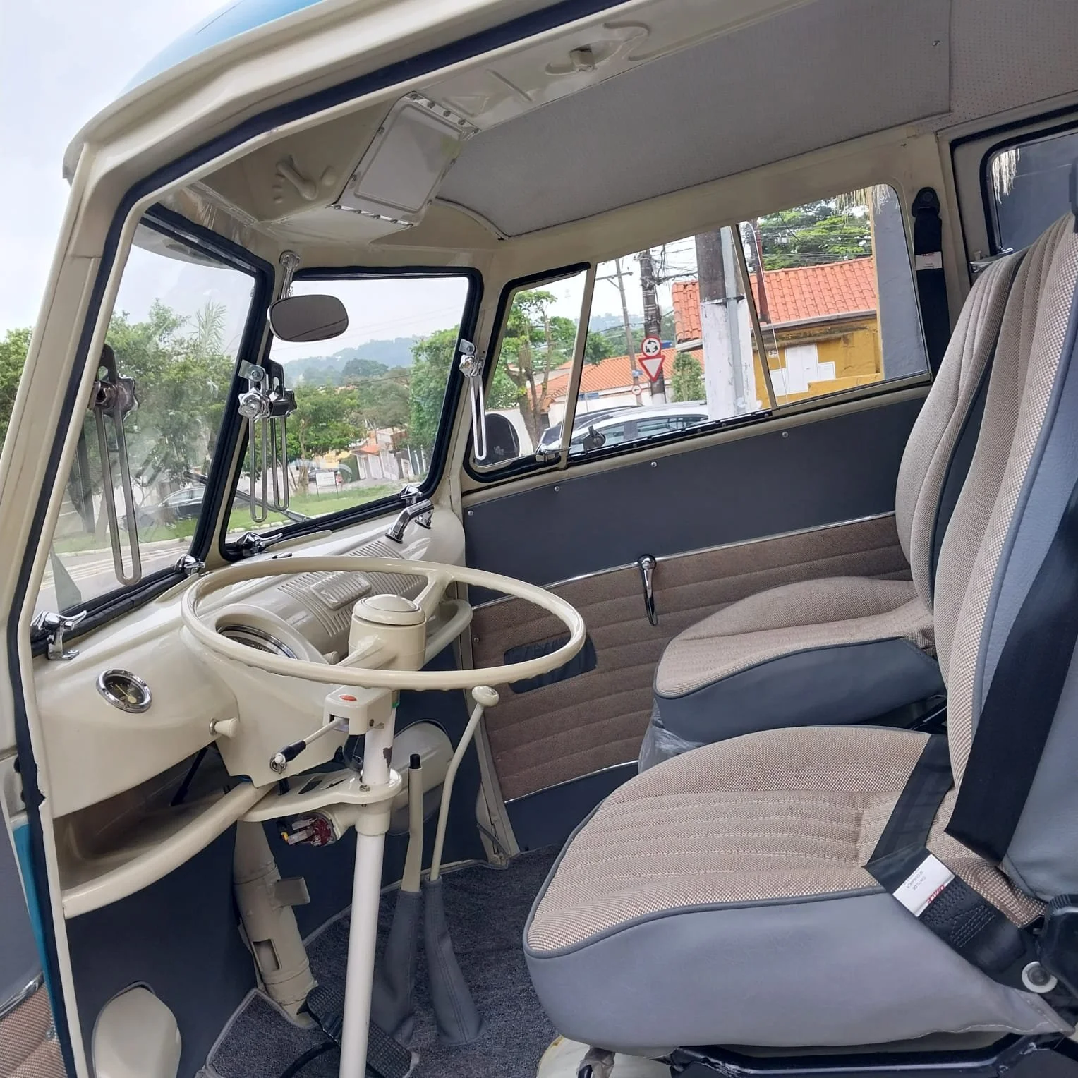 VW T1 splitwindow bus 1968 — Brazilian Classic Cars
