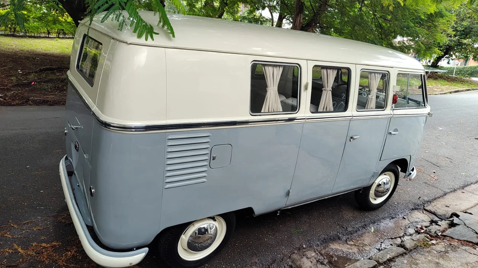 VW T1 splitwindow bus 1960 — Brazilian Classic Cars