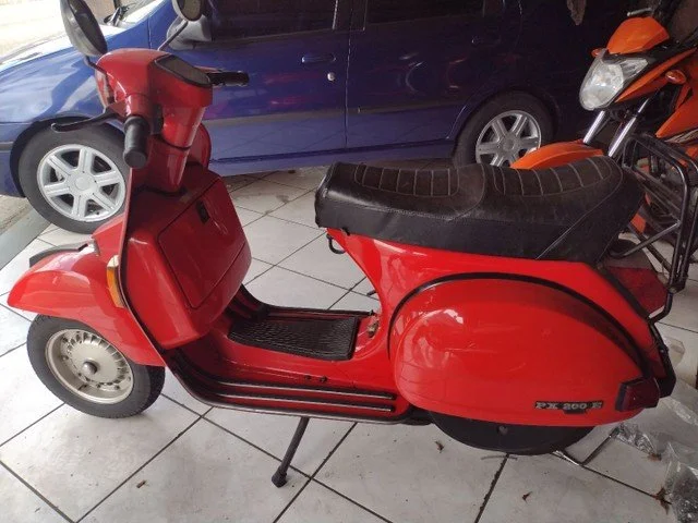Vespa PX 200 Elestart 1986 — Brazilian Classic Cars