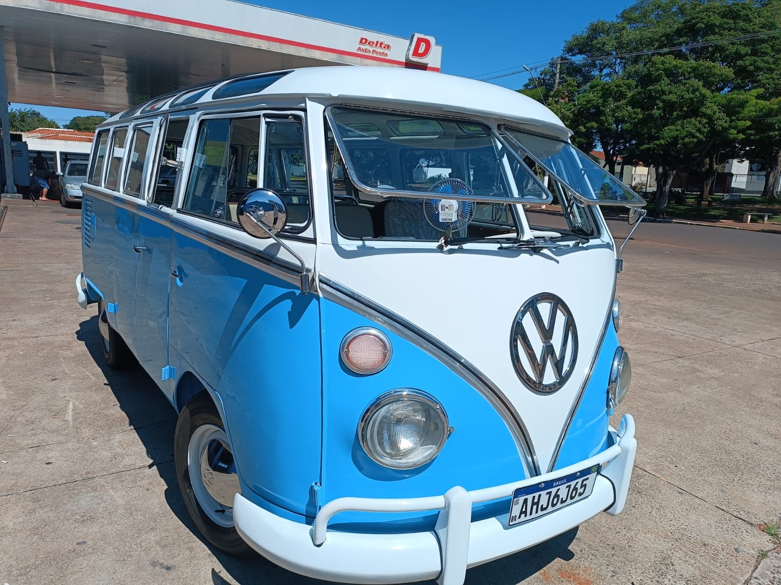 VW T1 splitwindow bus samba replica 1974 — Brazilian Classic Cars