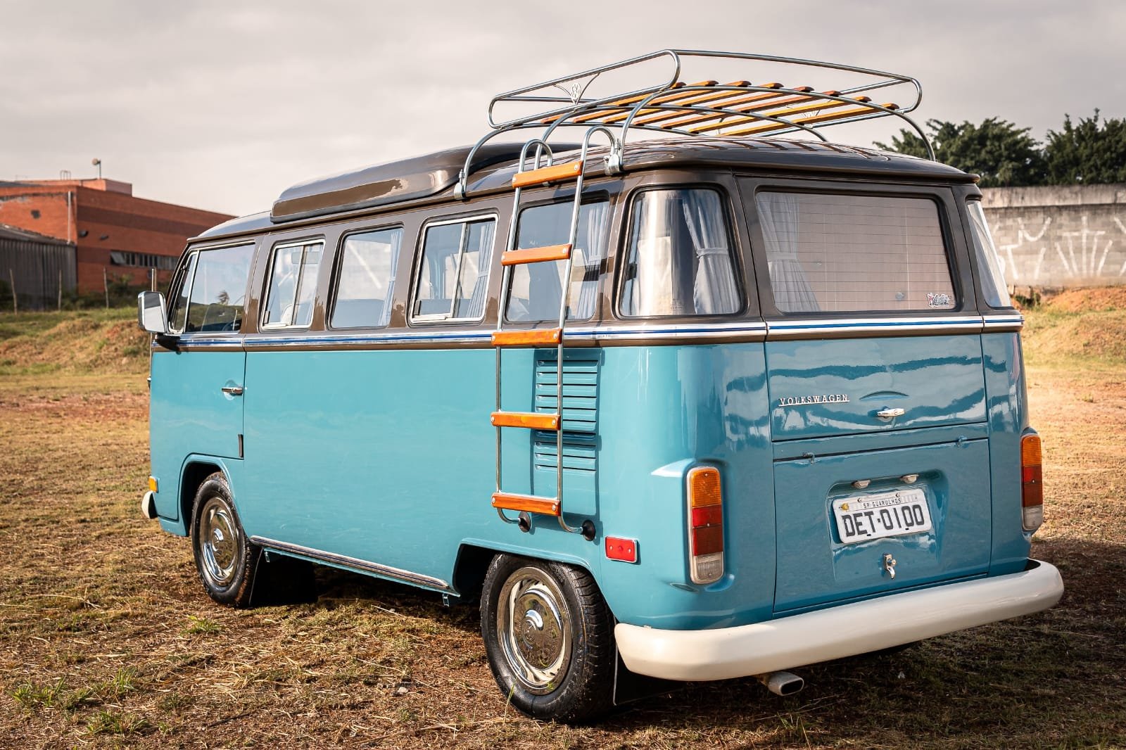 VW T2 baywindow bus camper van 1989 — Brazilian Classic Cars