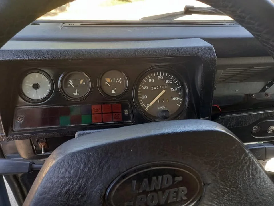 Land Rover Defender 130 1996 — Brazilian Classic Cars