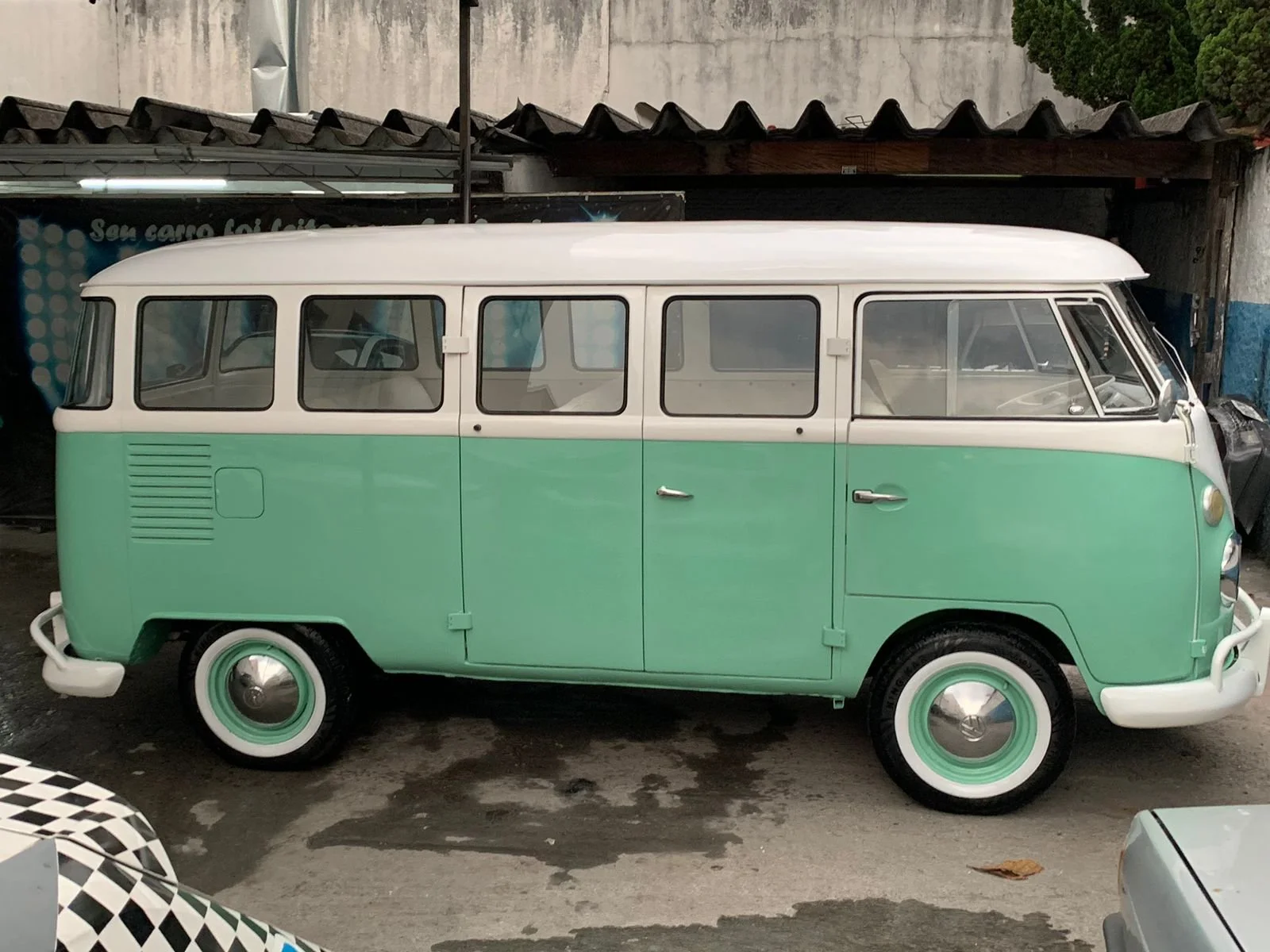 VW T1 splitwindow bus 1975 — Brazilian Classic Cars