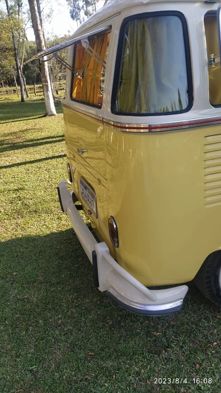 VW T1 splitwindow bus camper van 1974 — Brazilian Classic Cars