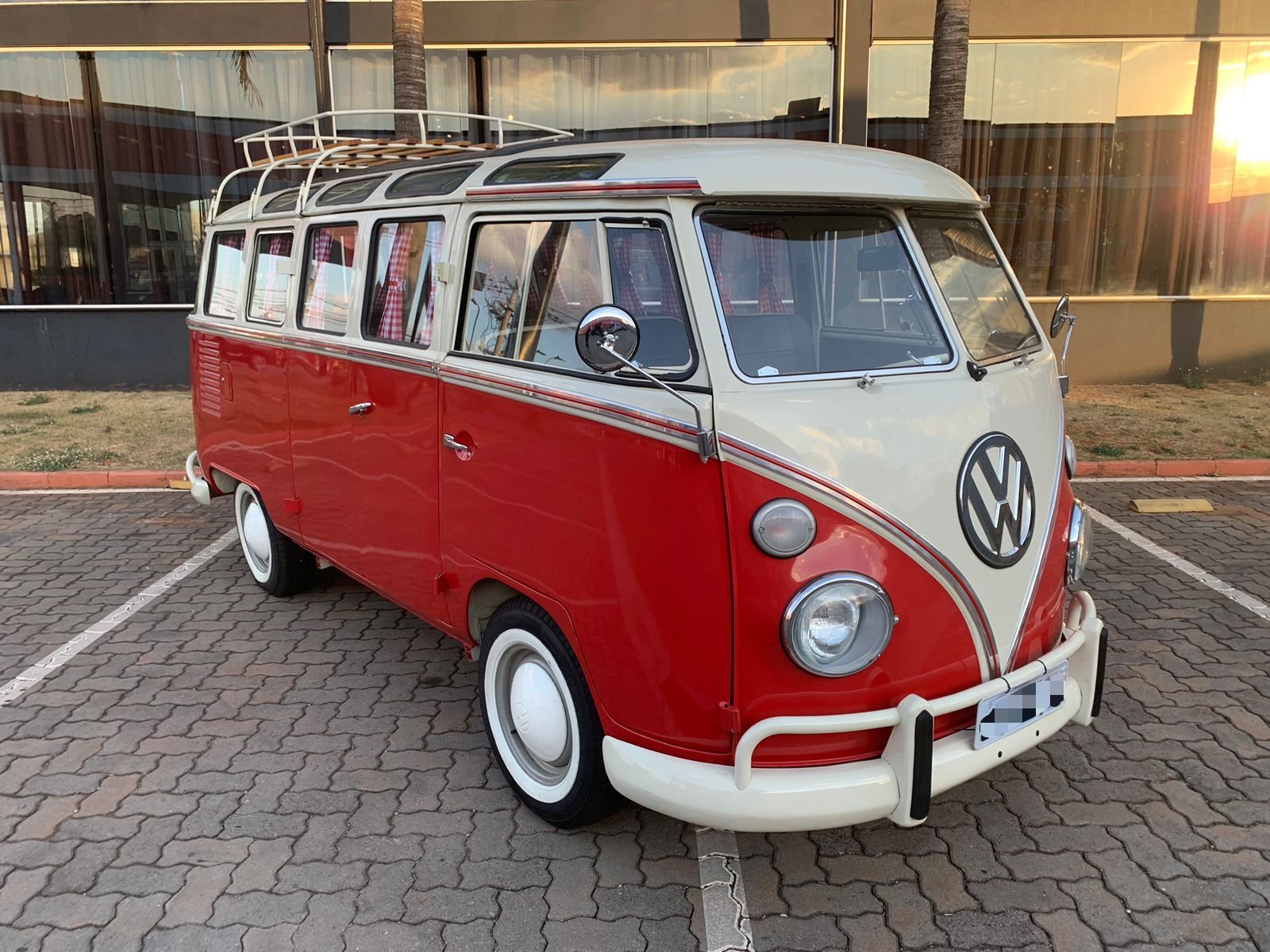 VW T1 splitwindow samba replica 1974 — Brazilian Classic Cars