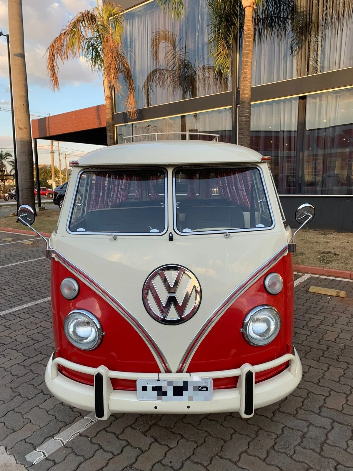 VW T1 splitwindow samba replica 1974 — Brazilian Classic Cars