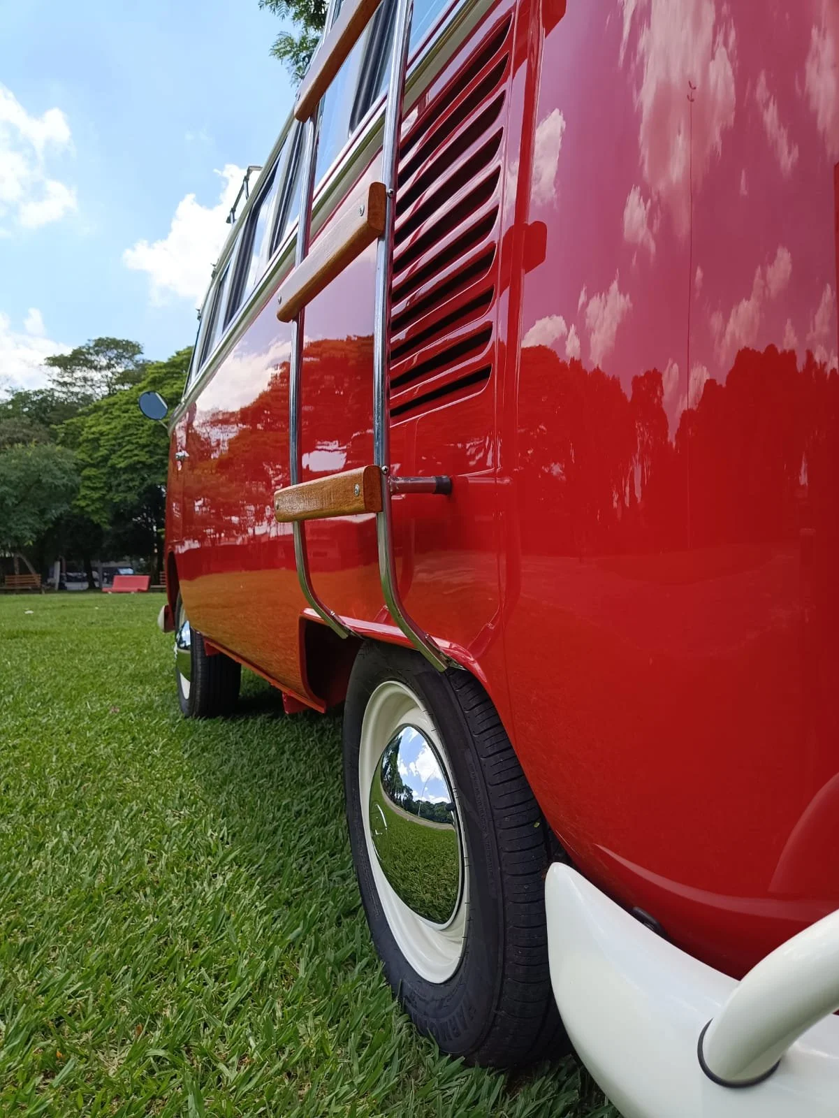 VW T1 splitwindow bus samba replica 1966 — Brazilian Classic Cars