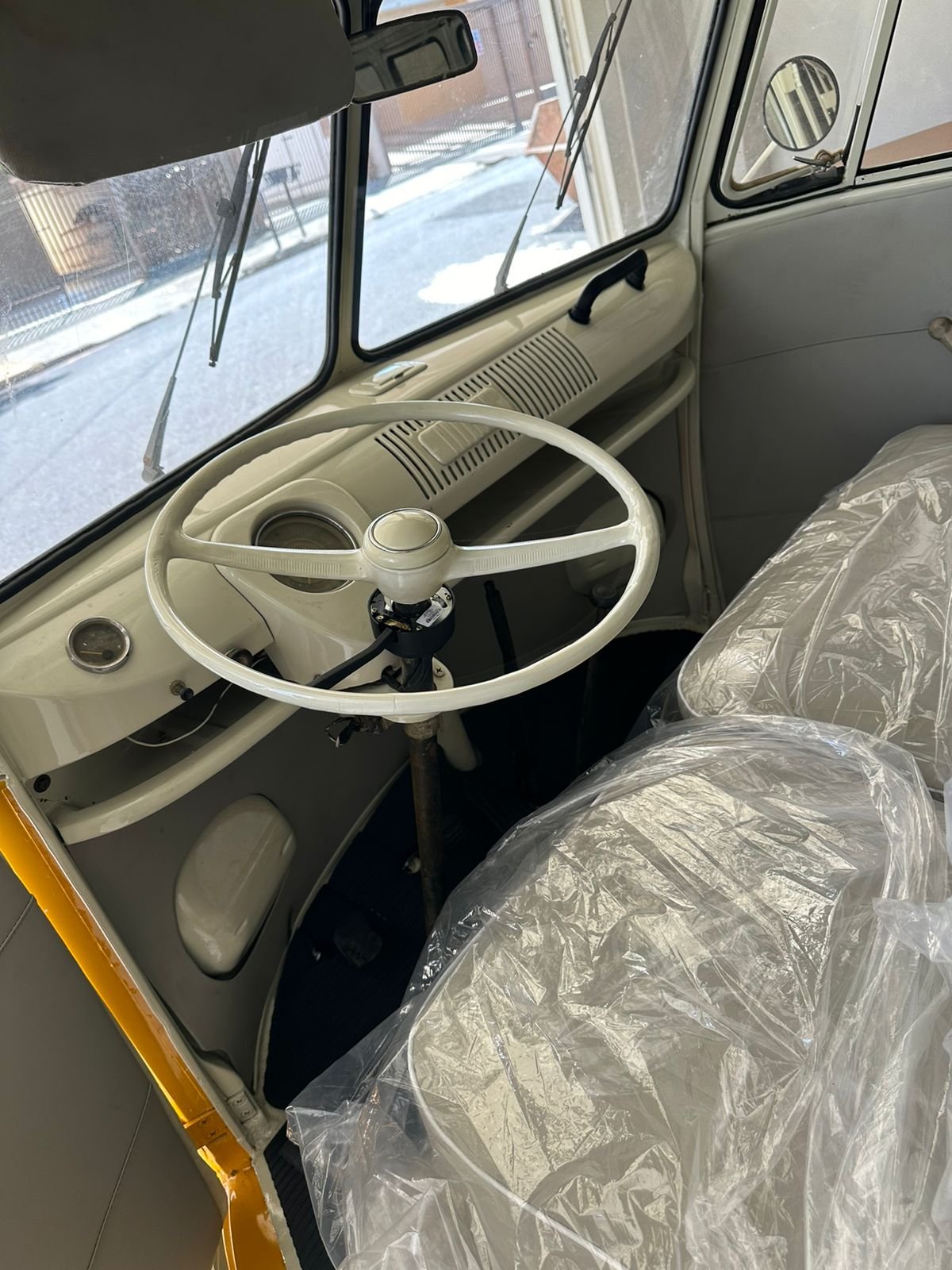 VW T1 splitwindow bus 1974 — Brazilian Classic Cars