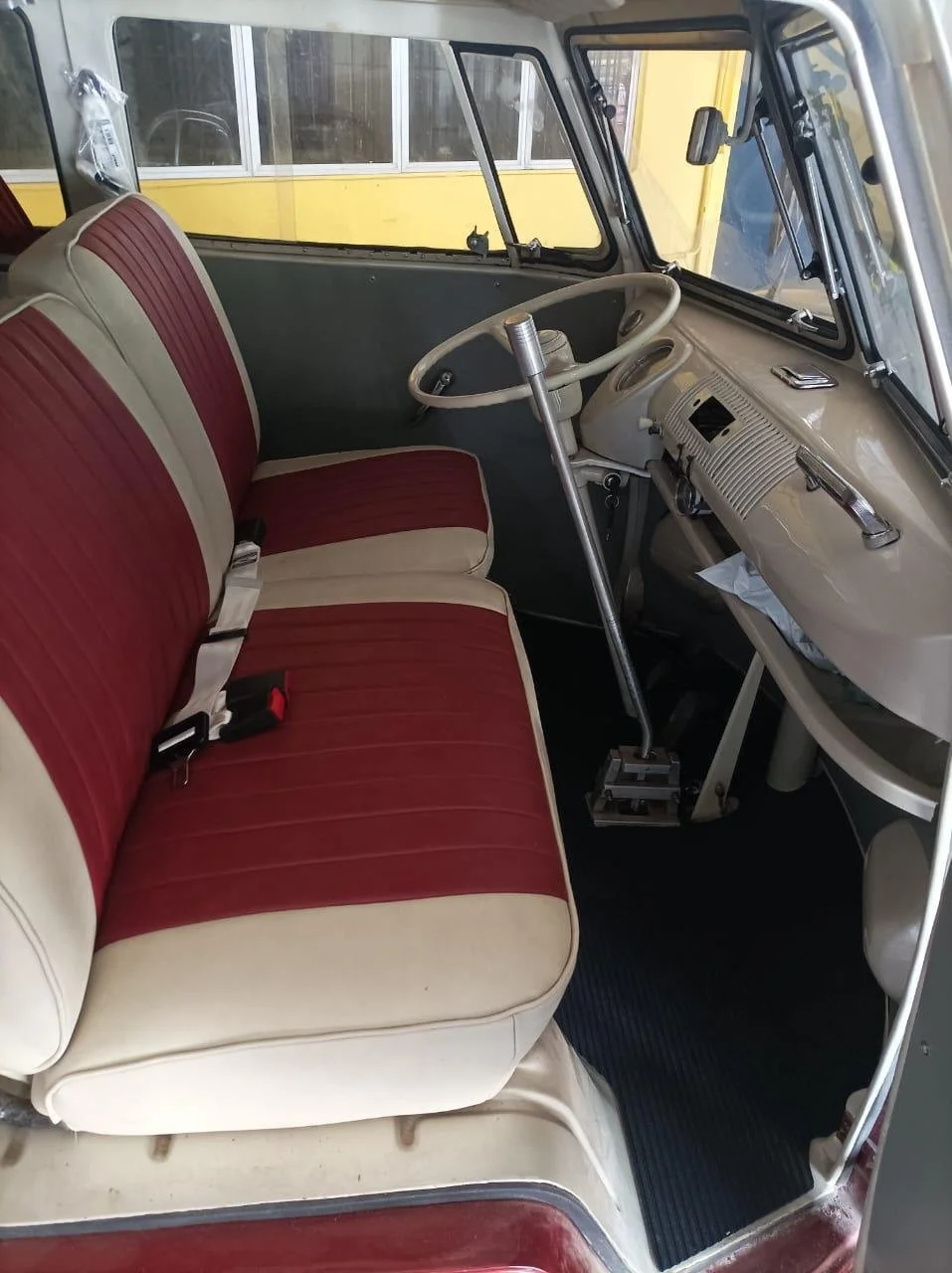 VW T1 splitwindow bus 1974 — Brazilian Classic Cars