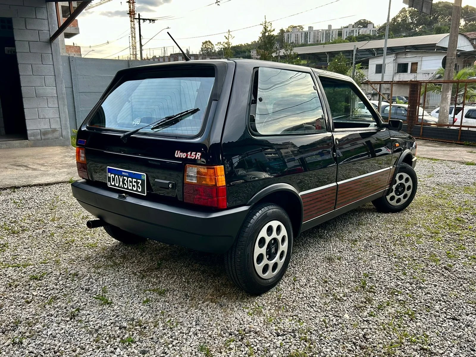 Fiat Uno 1.5R 1988 — Brazilian Classic Cars