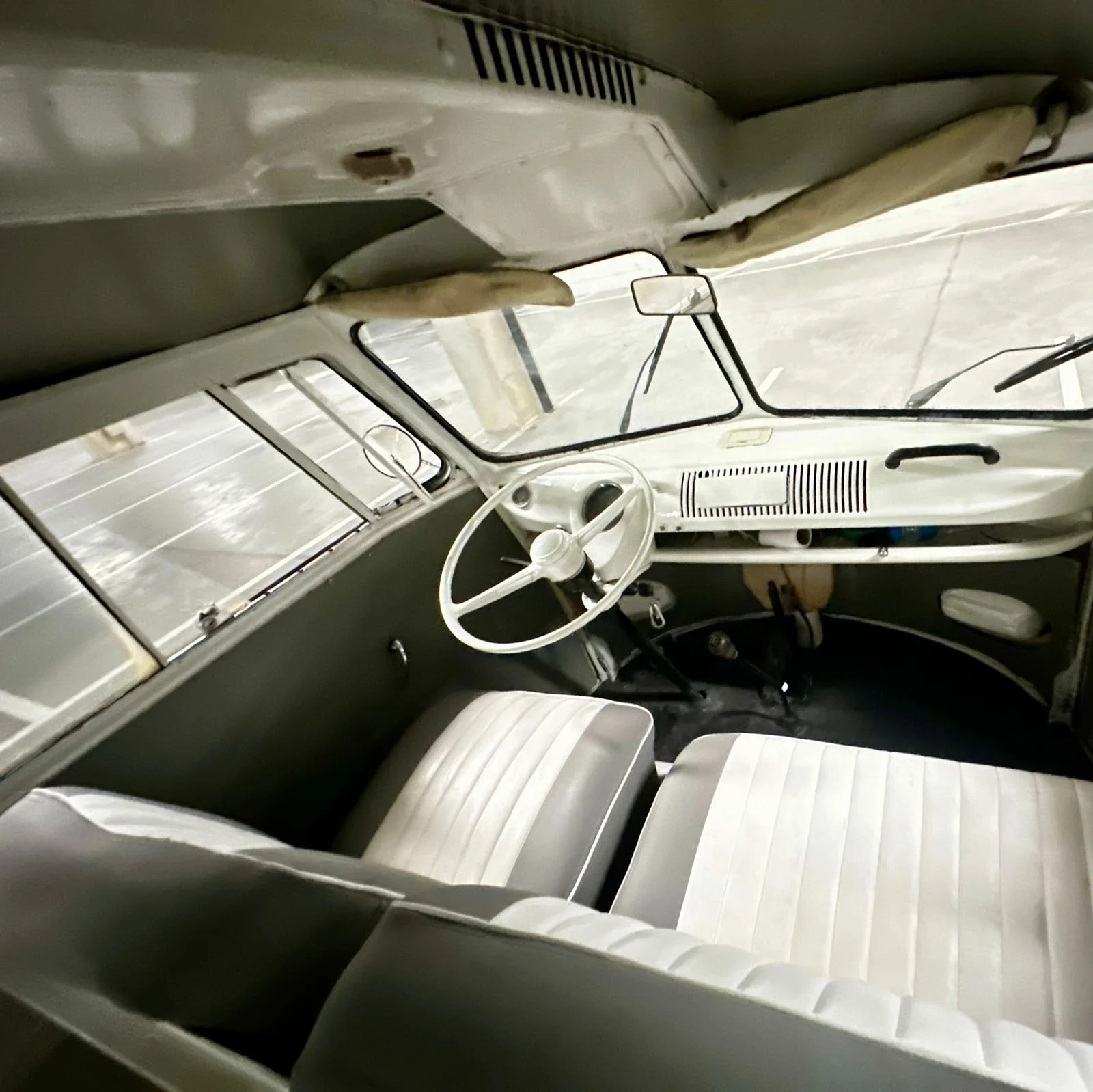 VW T1 splitwindow bus 1975 — Brazilian Classic Cars