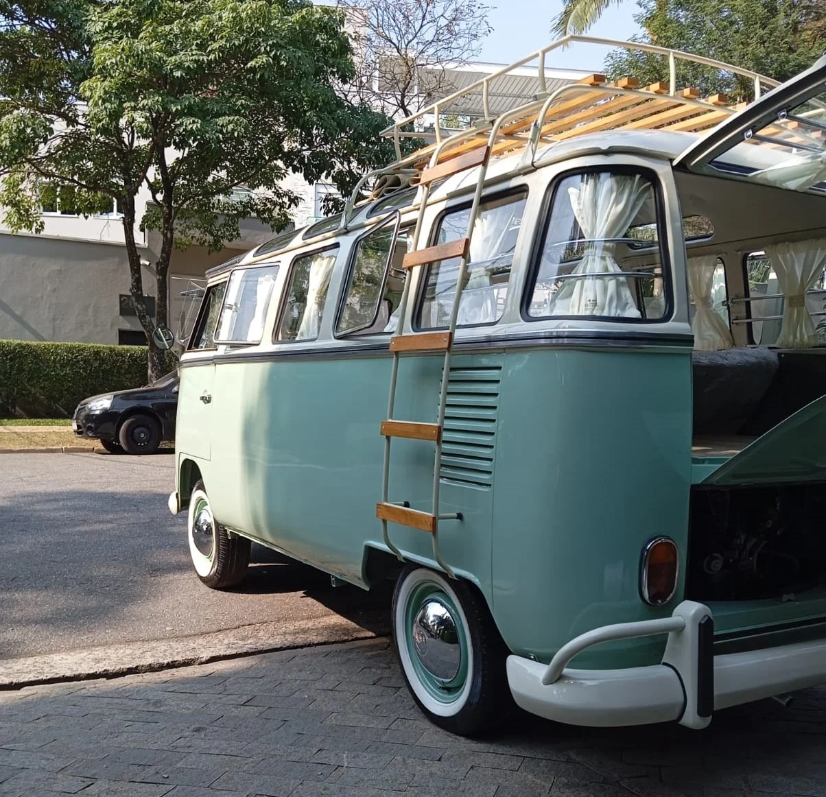 VW T1 splitwindow bus 1974 — Brazilian Classic Cars