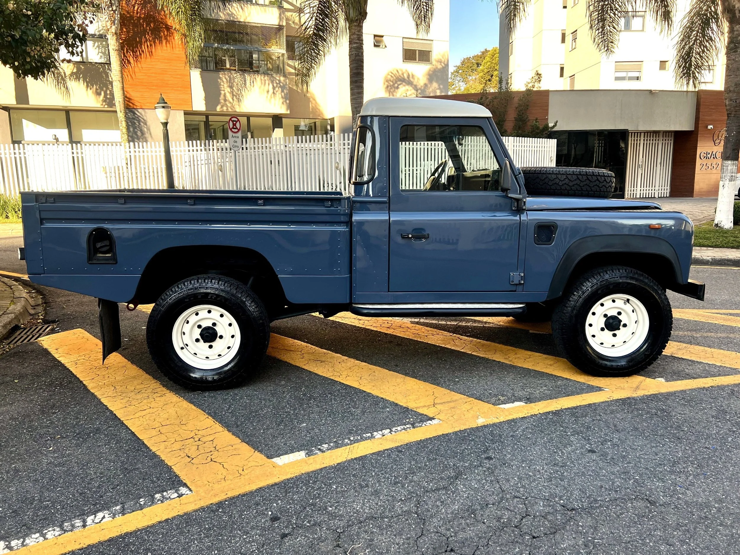Land Rover Defender 110 HCPU 1997 — Brazilian Classic Cars