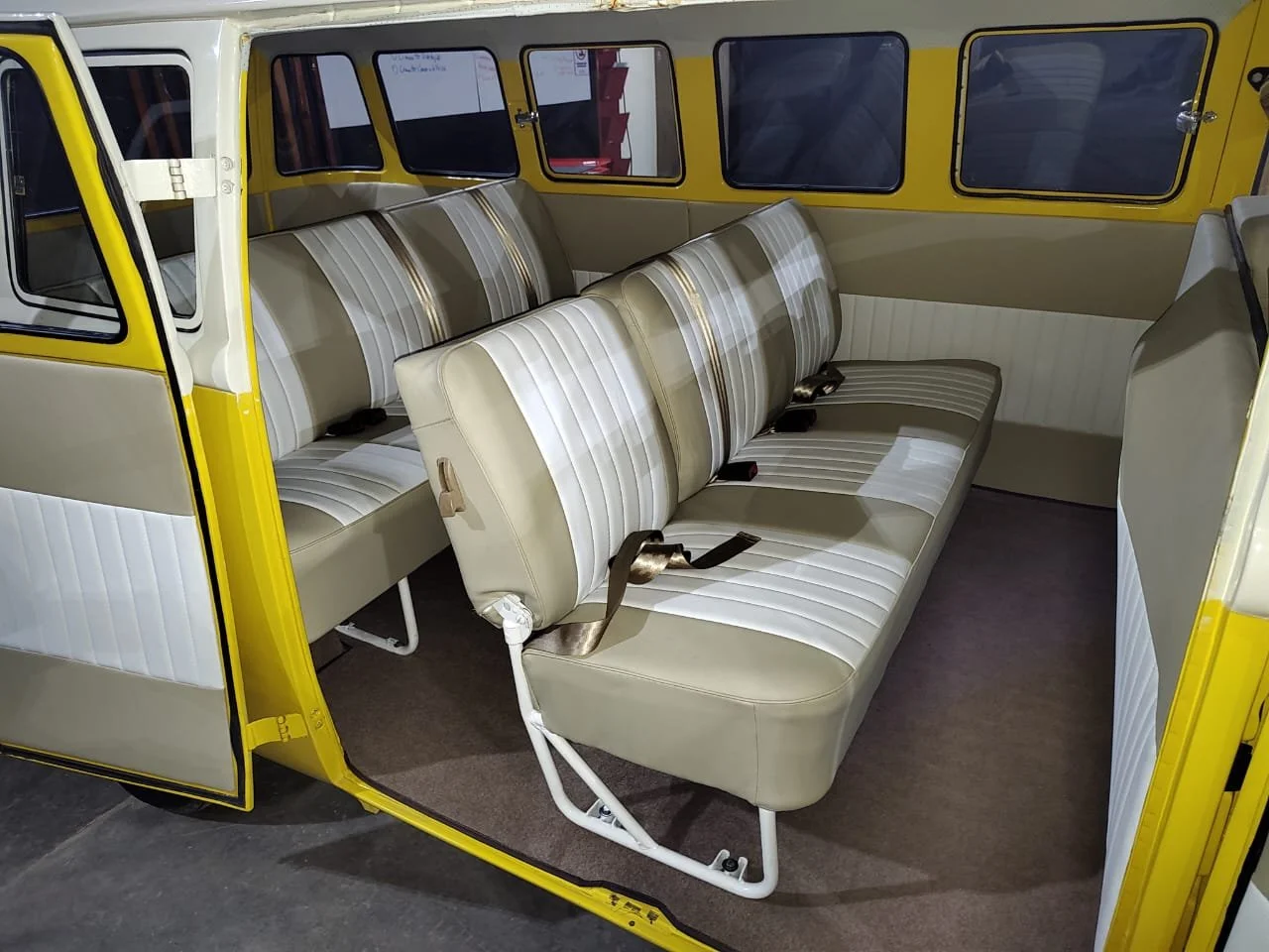 VW T1 splitwindow bus 1975 — Brazilian Classic Cars