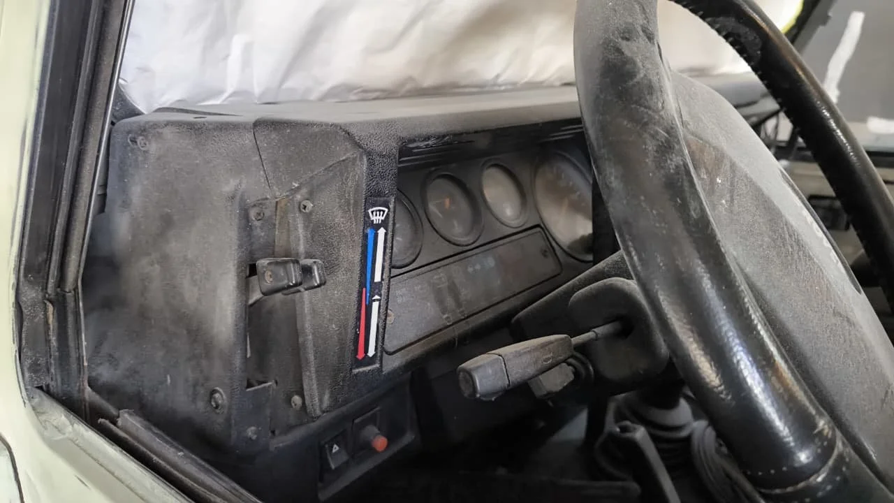 1996 Land Rover Defender 130 in excellent condition — Brazilian Classic ...