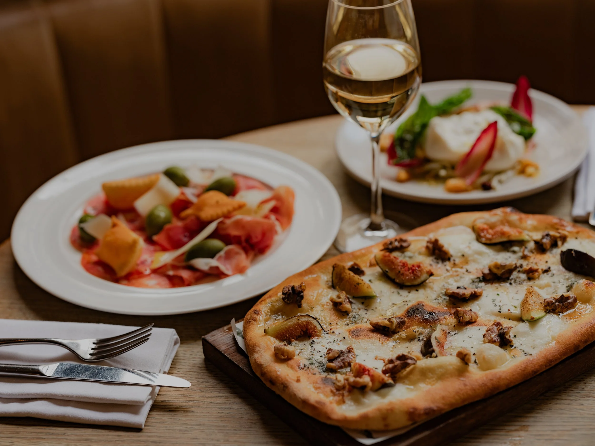 THE ITALIAN GREYHOUND