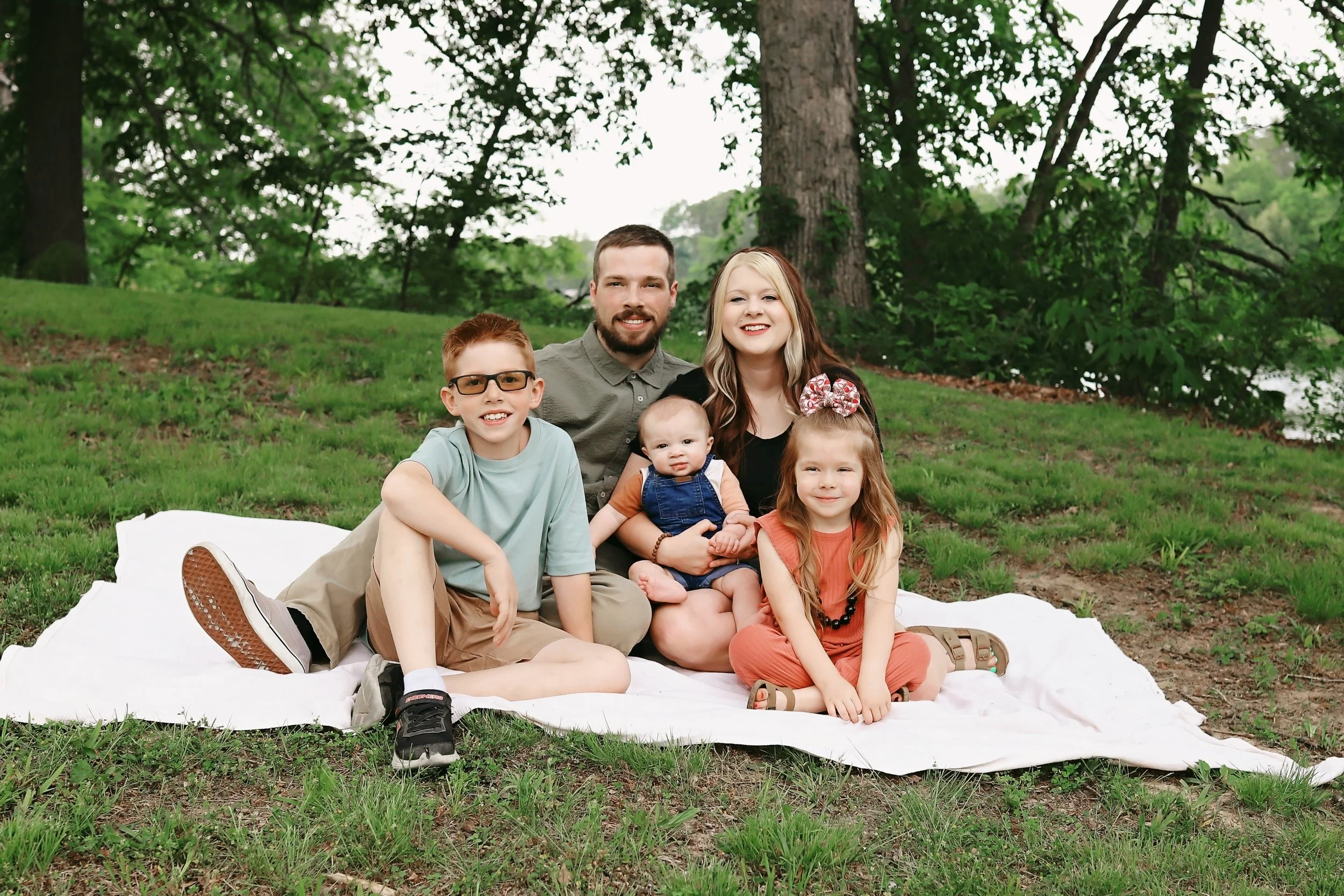 6 Months Old - Benton Illinois Baby Photographer — Amber Farnam Photography