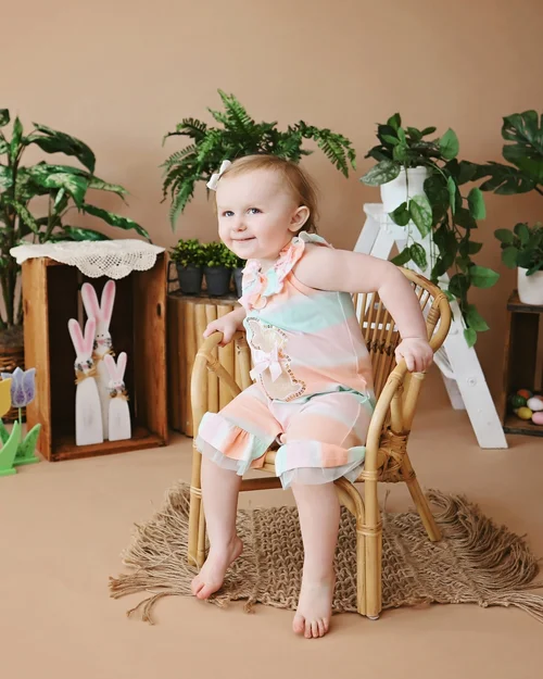 Sisters Spring Photos - Marion Illinois Photographer — Amber Farnam ...