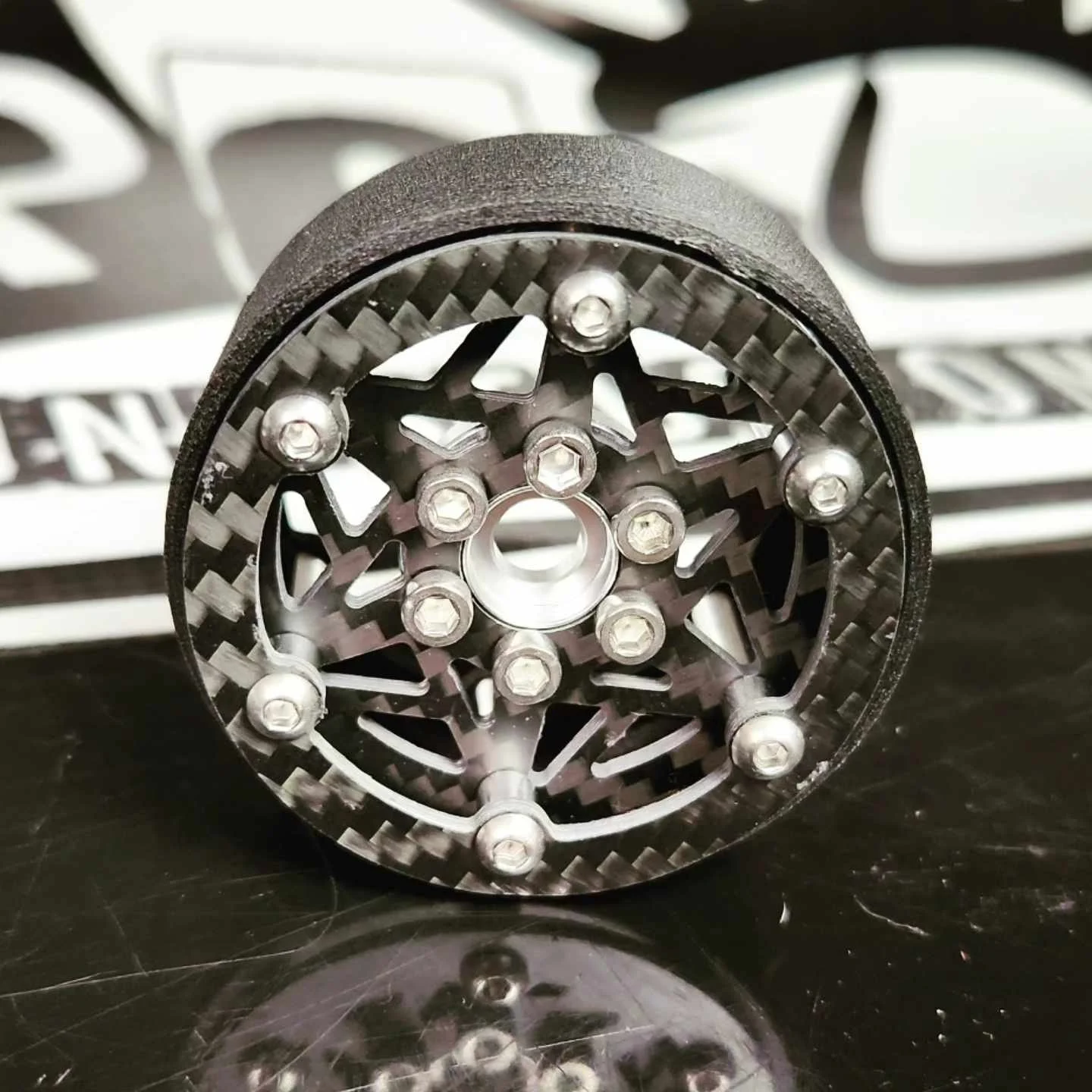 2.2 3-Piece Carbon Beadlock Wheels — PC3D