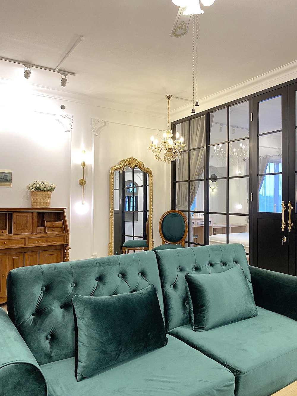 youre.at Paris - Sewa Apartemen Harian 3 Kamar di Setiabudi Bandung ...