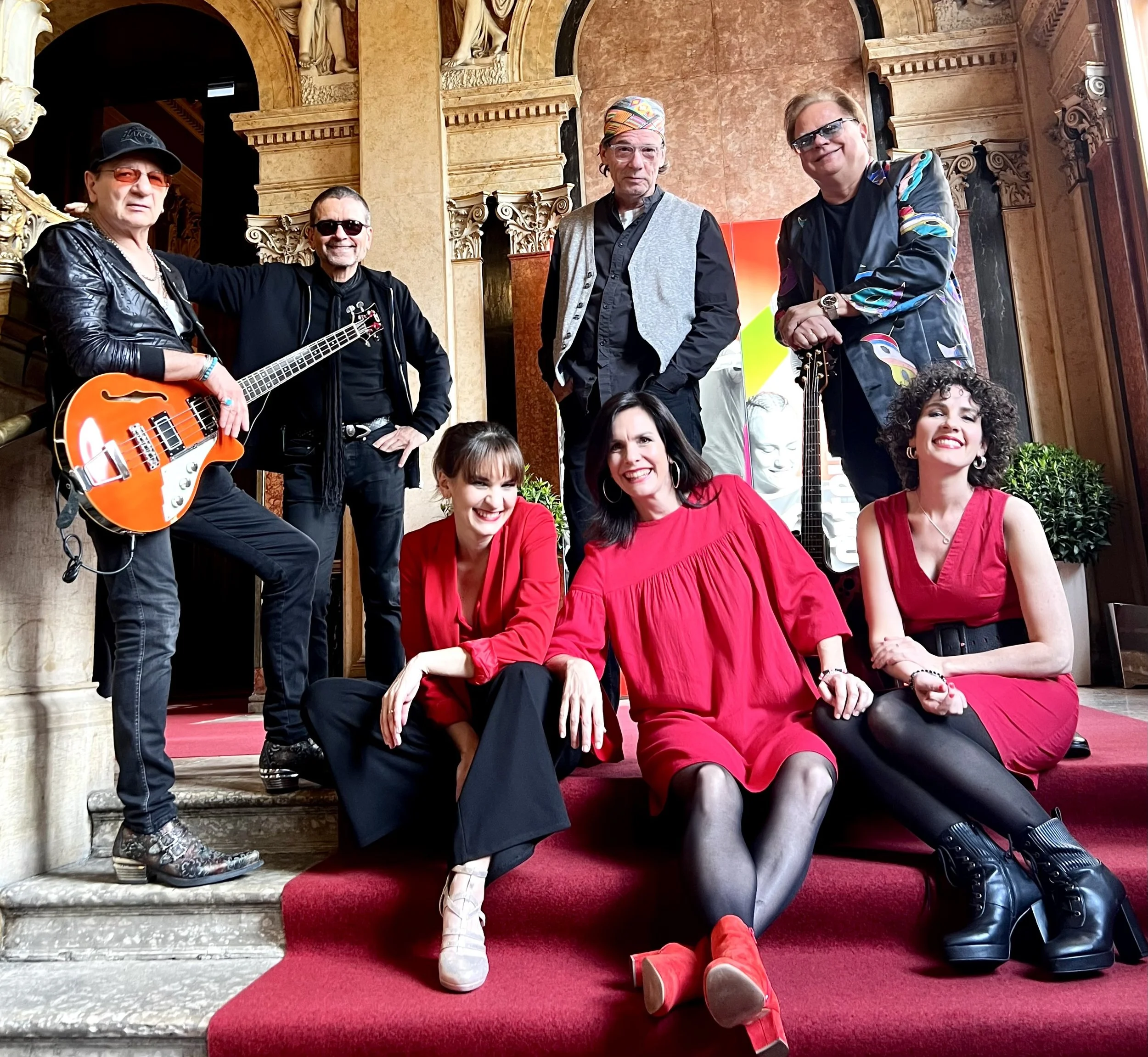 We Are One – Tour 2025 | Schick Sisters & Opus Band live erleben ...