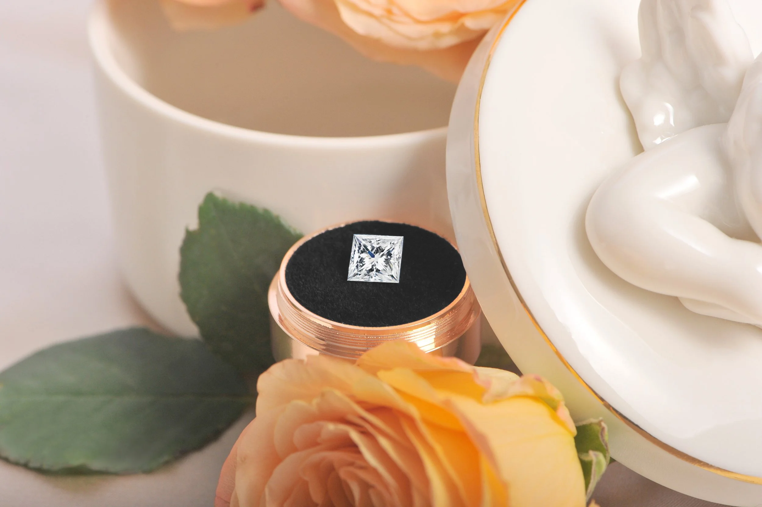 EverDear | UK -- Memorial Diamonds from Ashes and Hair - from £ 800!