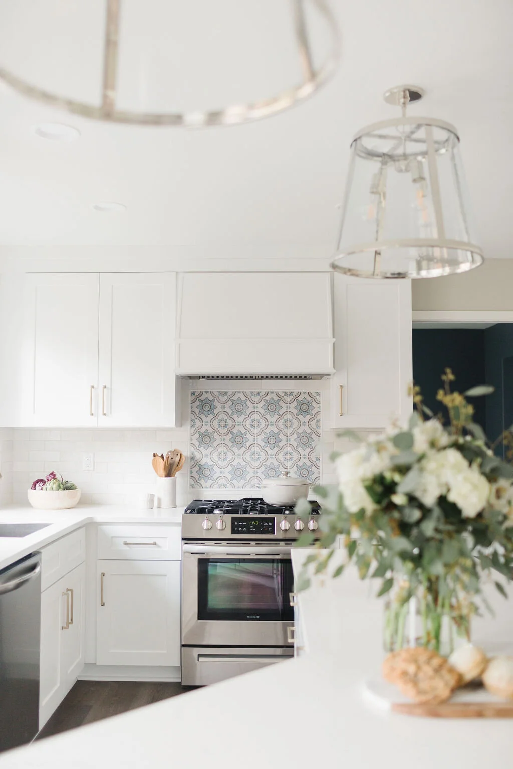 Vuemont Kitchen — H.Bero Interiors