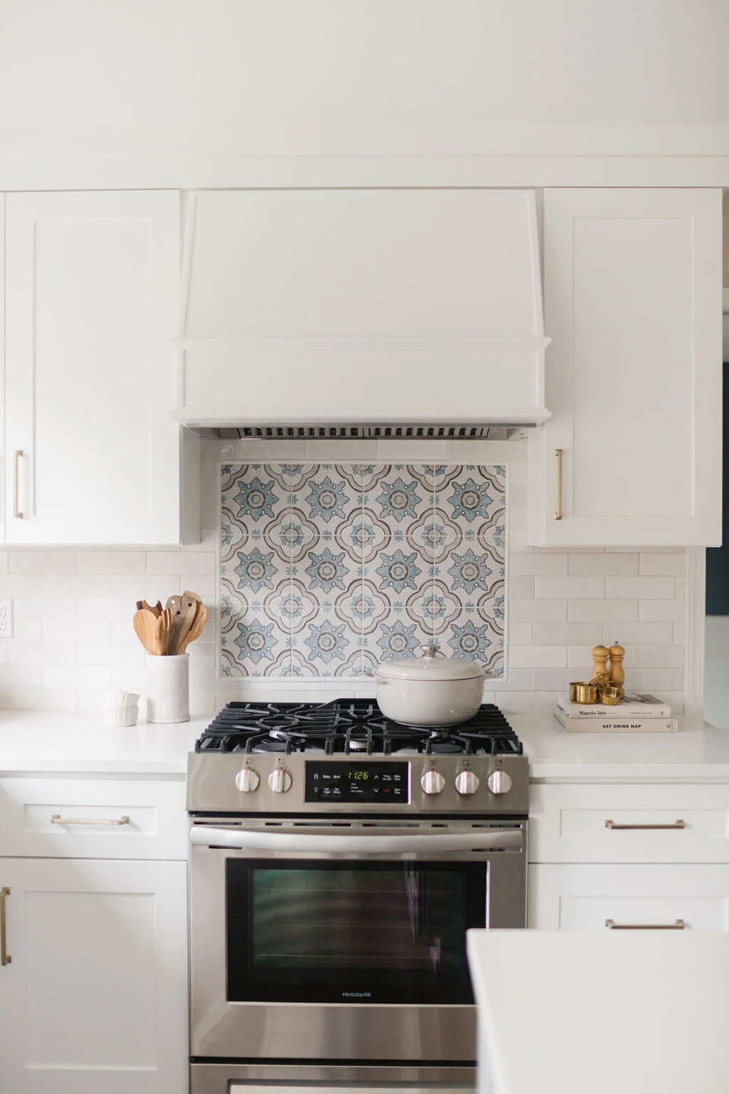 Vuemont Kitchen — H.Bero Interiors