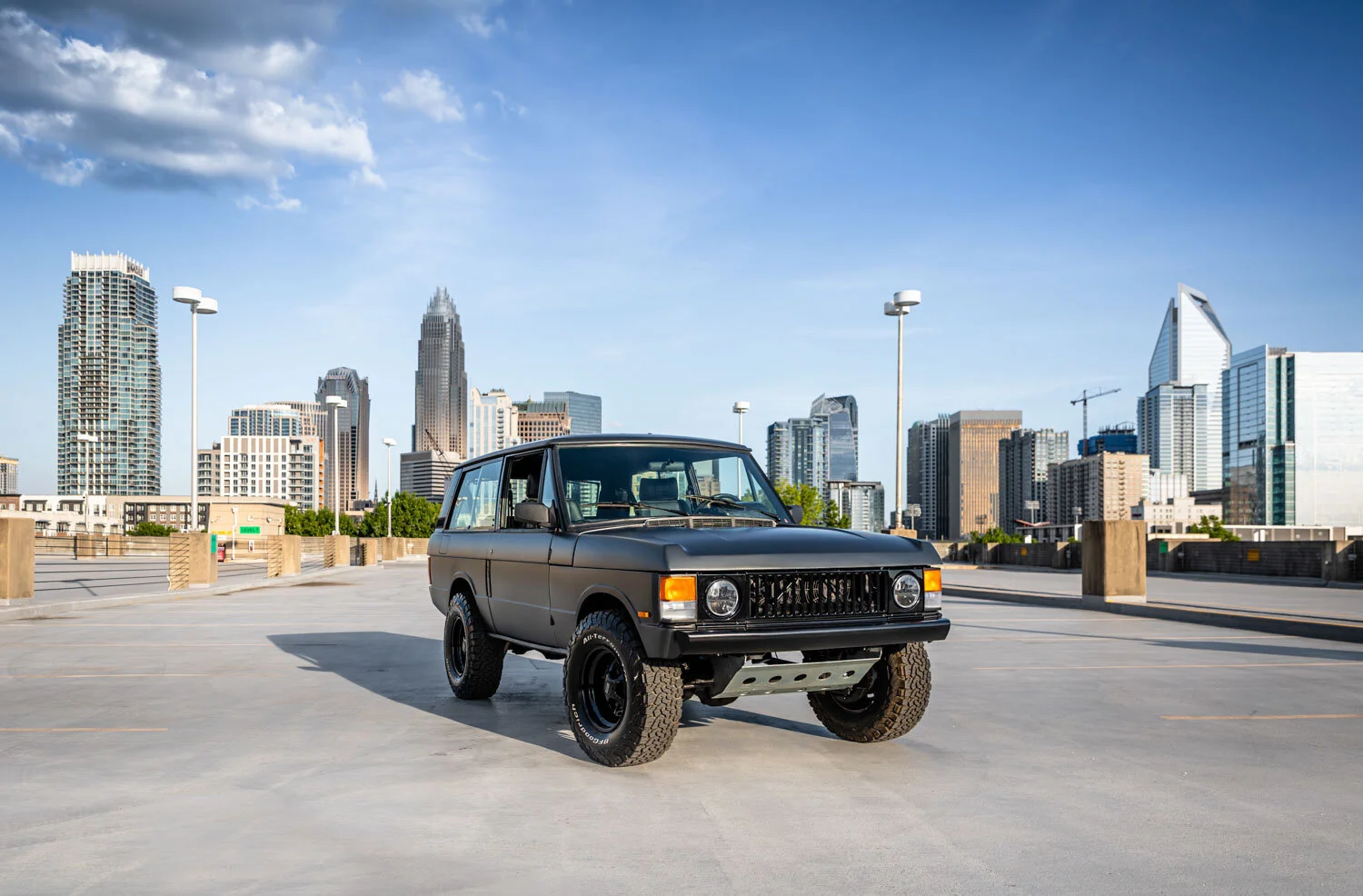 1992 Range Rover Classic Black — Monarch Motors