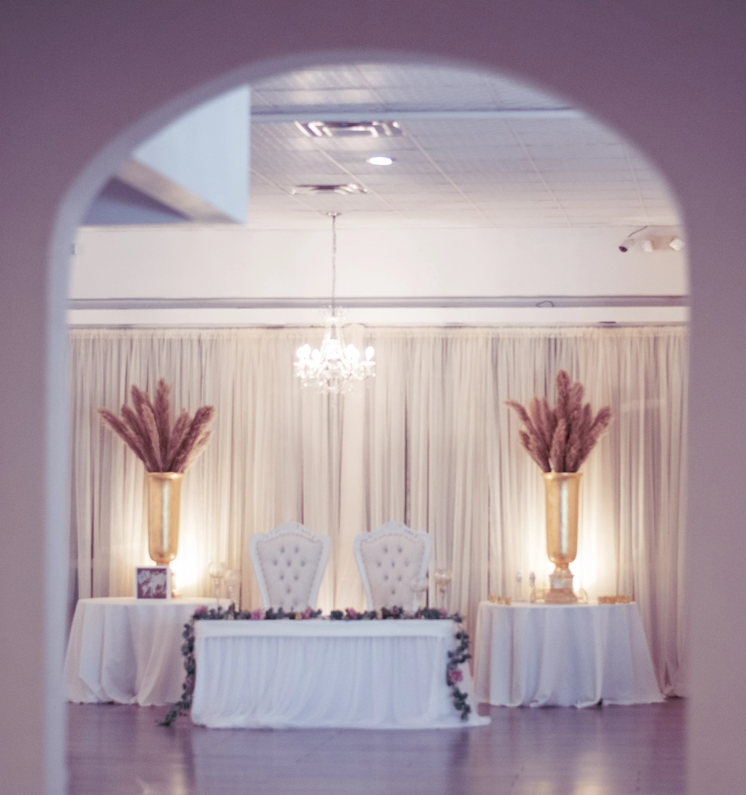 THE HALL & GARDEN