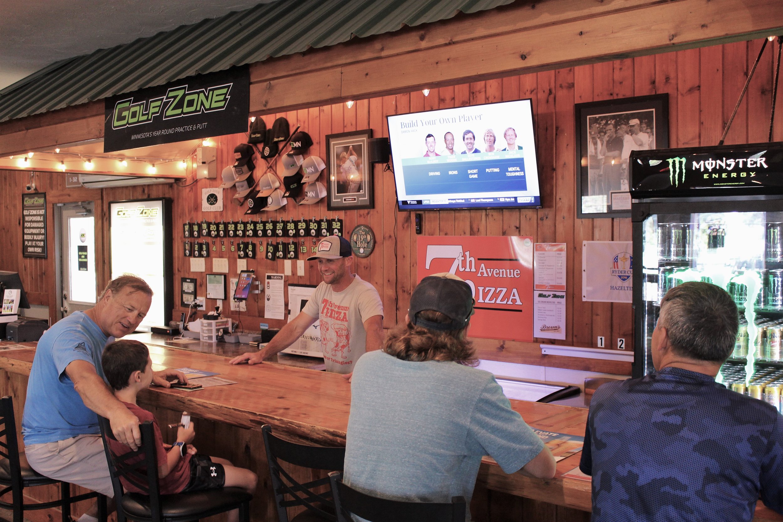 Golf Zone - Minnesota’s year-round practice and putt