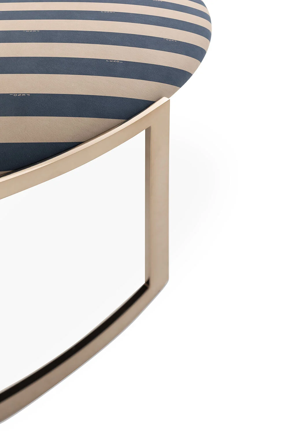 ETRO HOME | Woodstock Pouf — Palazzo Collezioni