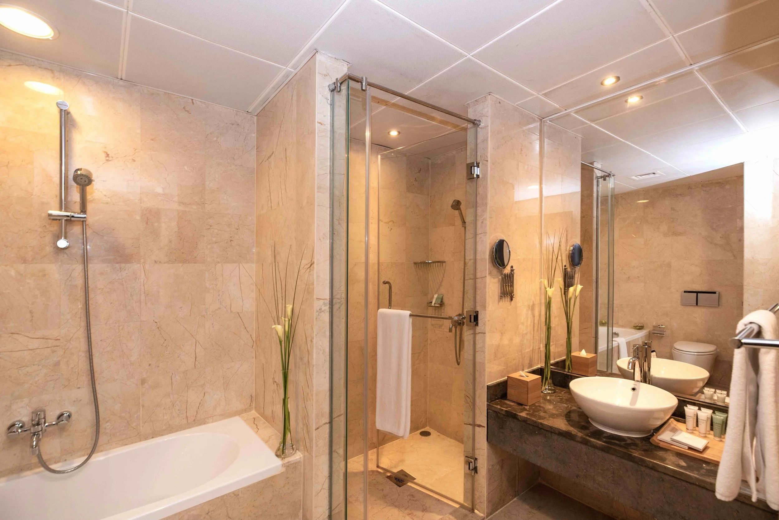 Nassima Tower Hotel Apartments