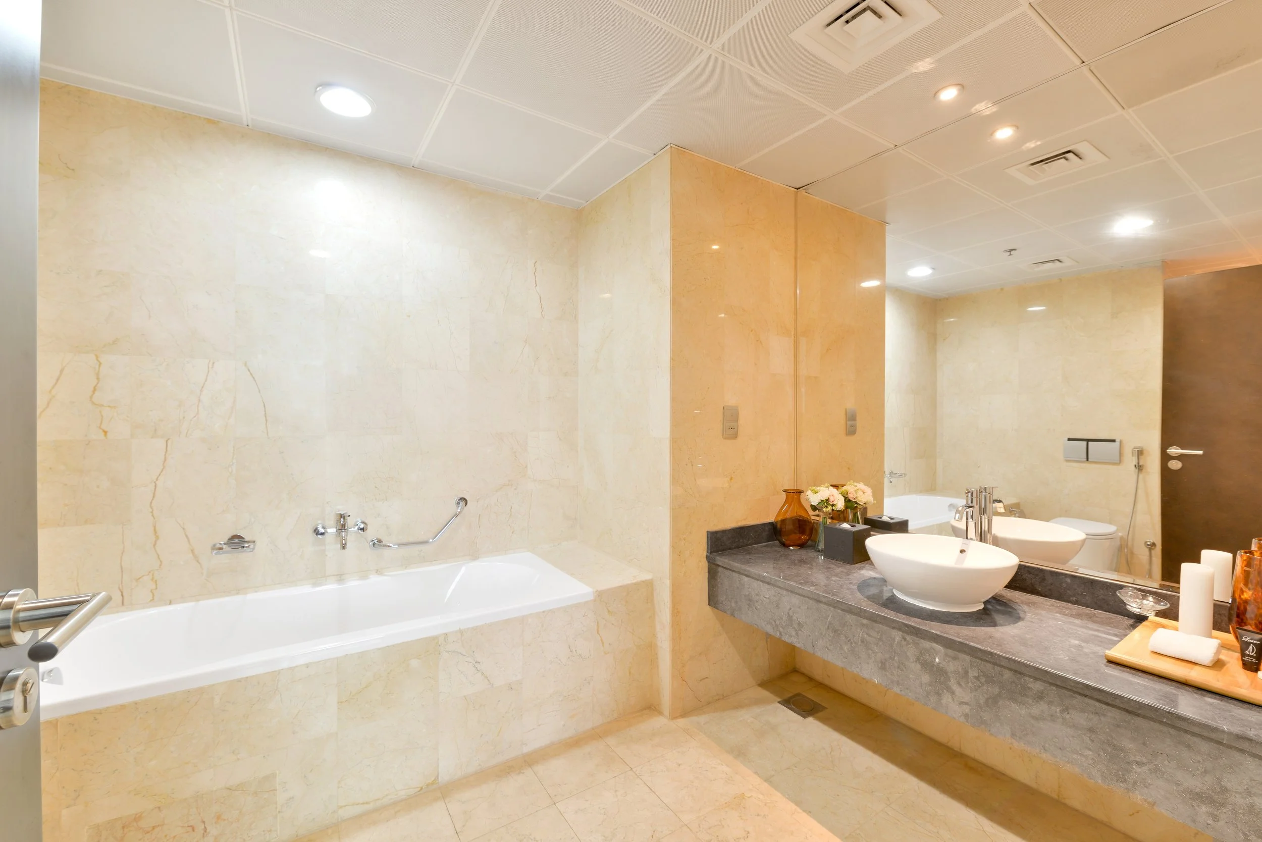 Nassima Tower Hotel Apartments